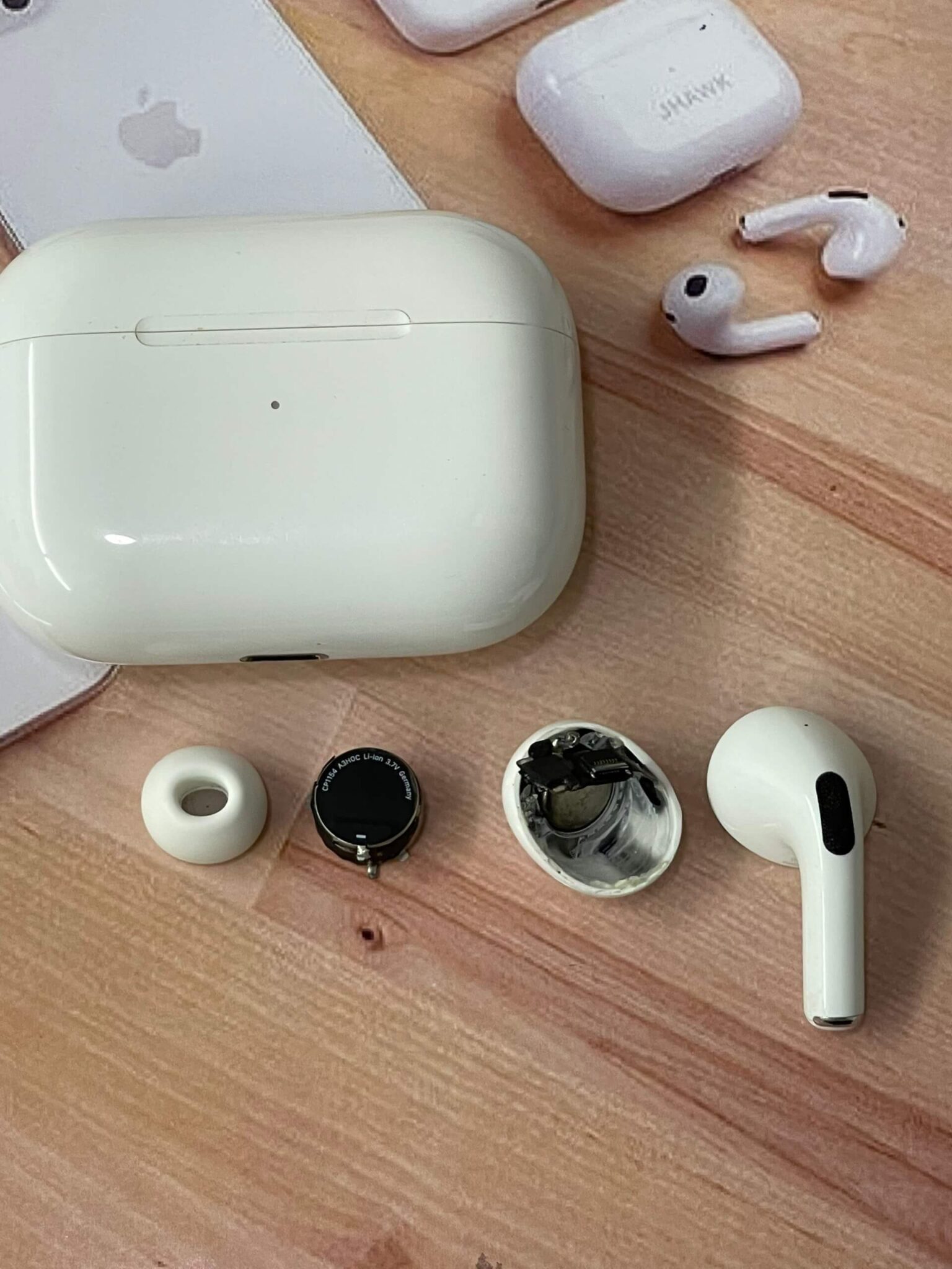 Bật Mí Cách Kiểm Tra Độ Chai Pin Airpod Cực Chuẩn | Airpods Glab